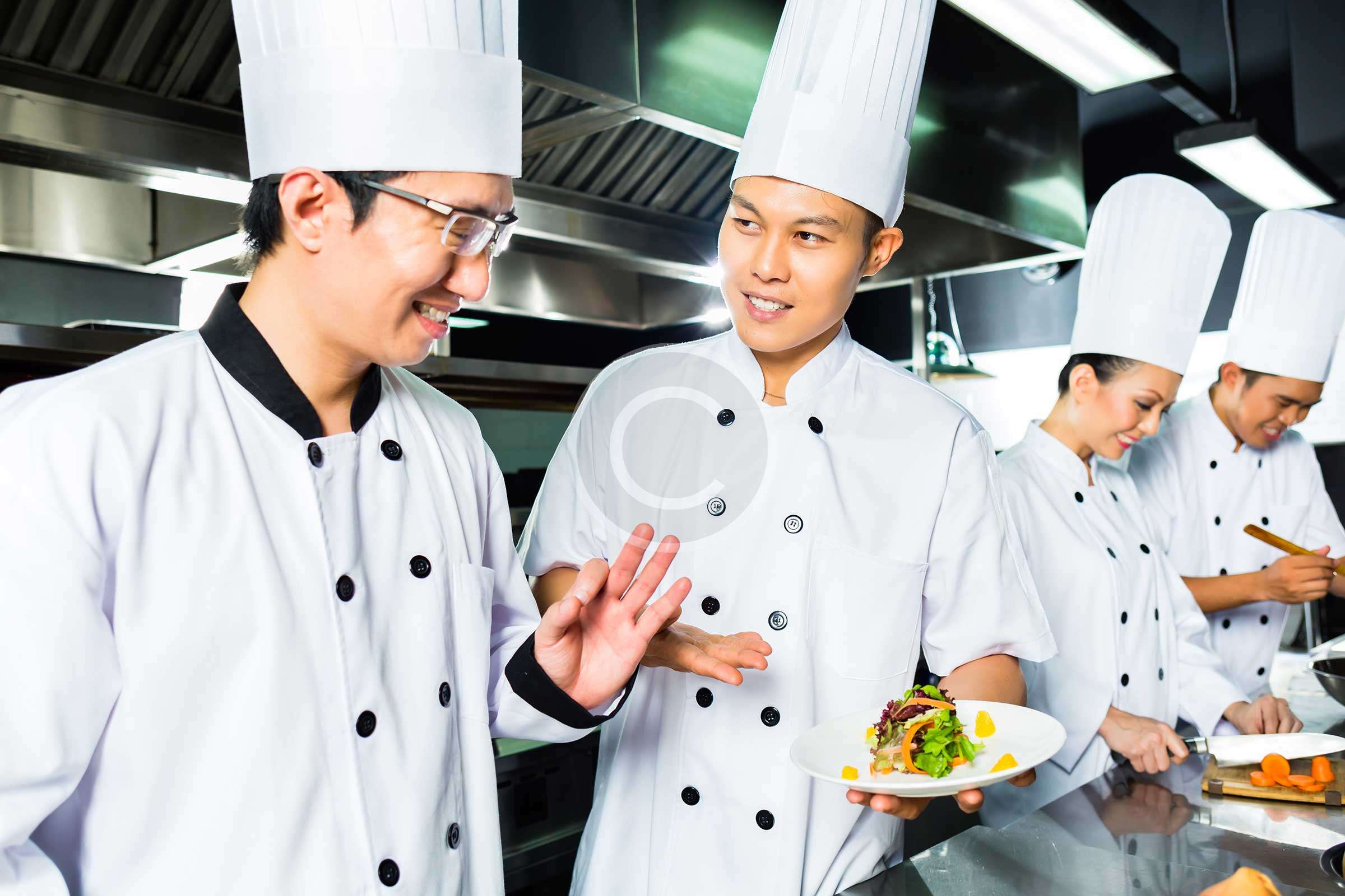 Team Like a Family. Restaurant Staff - Restaurante China Town